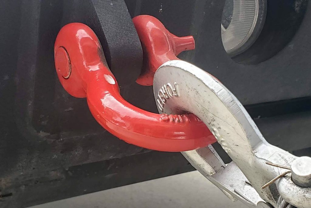 How to Use a Snatch Block with a Winch for Off-road Recovery | ORDEALIST